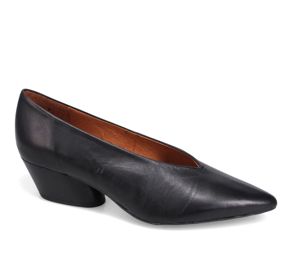 Holly Pump in Black – Sunday Sparks Clothing Co.